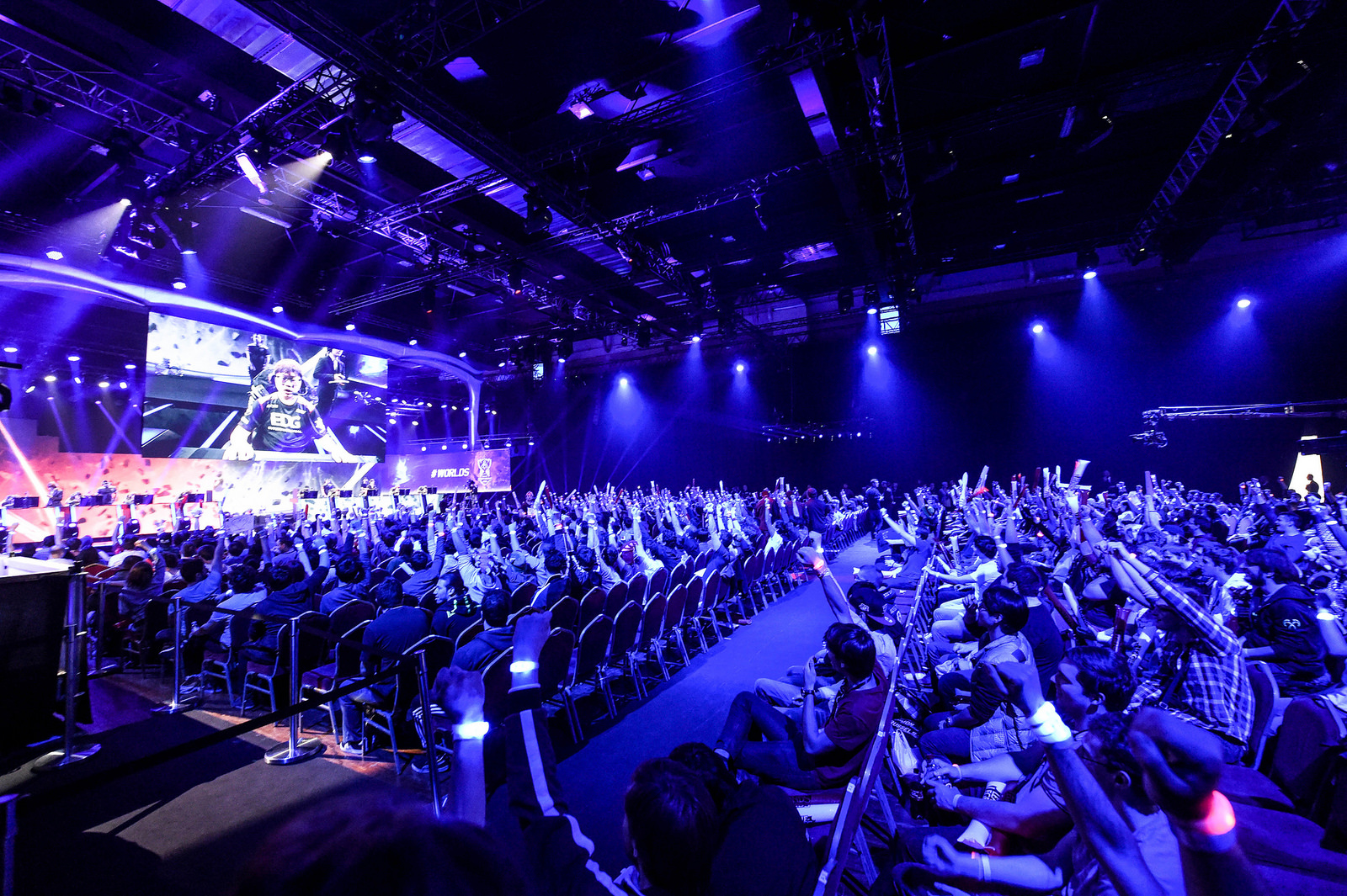 Three up, three down: SK Telecom T1 rises as EDward Gaming squeaks ...