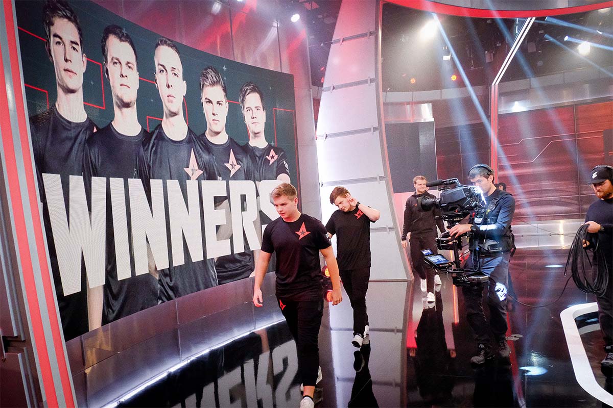 Astralis win Group D at the ELEAGUE CS:GO Premier - Dot Esports