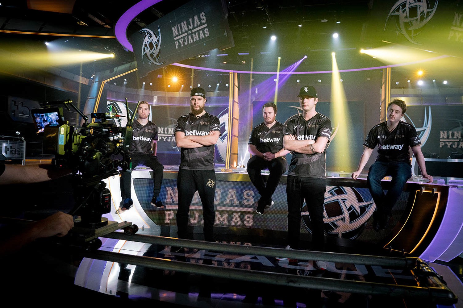 Ninjas in Pyjamas claim ELEAGUE quarterfinal spot - Dot Esports