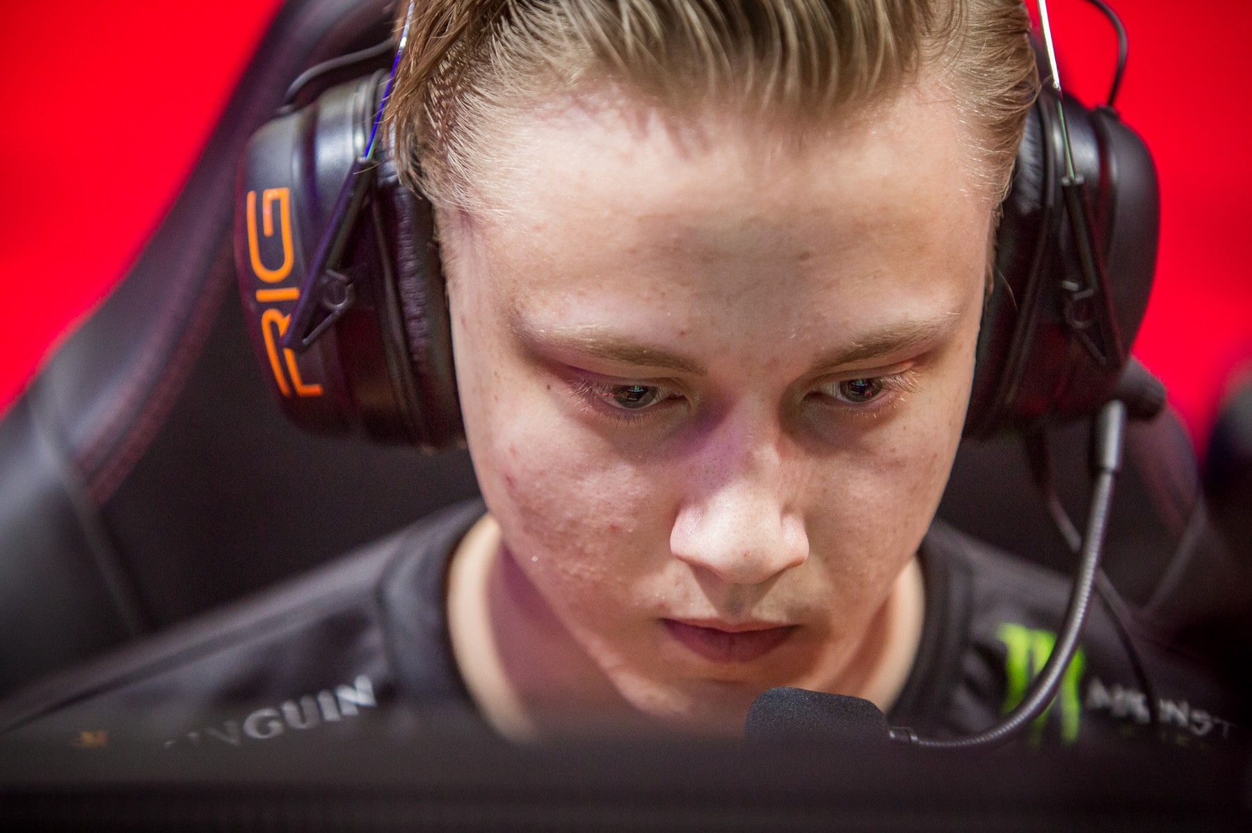 Fnatic unveils its new all-European roster - Dot Esports