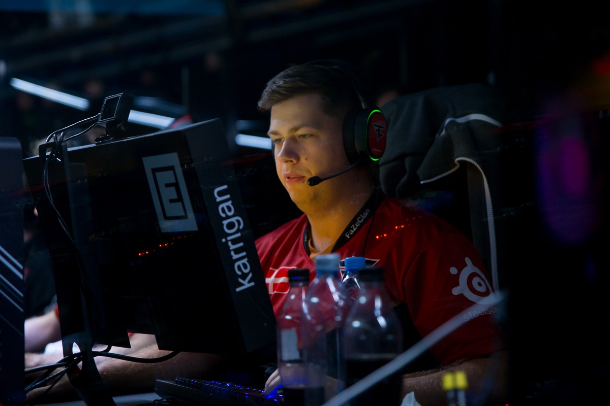 Karrigan's FaZe buyout is reportedly set at $150,000 - Dot Esports