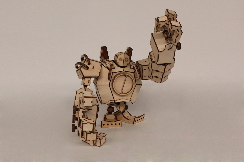 League of Legends fan builds detailed Wooden Blitzcrank statue - Dot ...