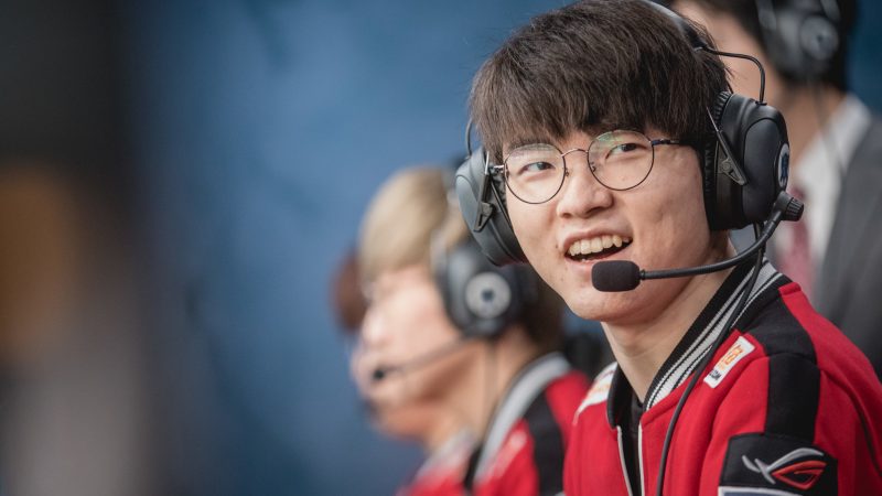 Faker fans pay for Times Square billboard to celebrate the superstar's ...