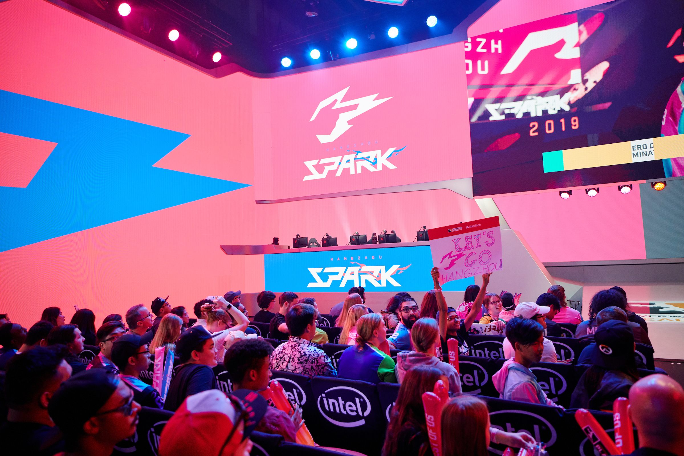 Former Hangzhou Spark flex support MCD apologizes for offensive ...