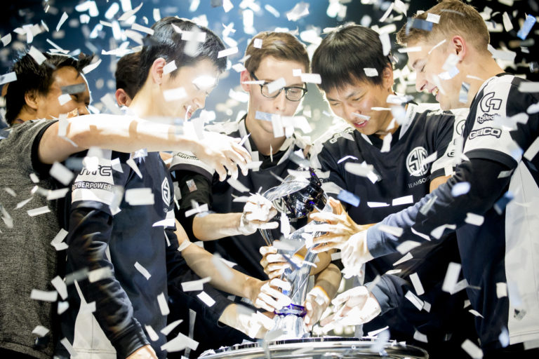 TSM's 2016-2017 League of Legends roster reunites for LCS in-houses ...