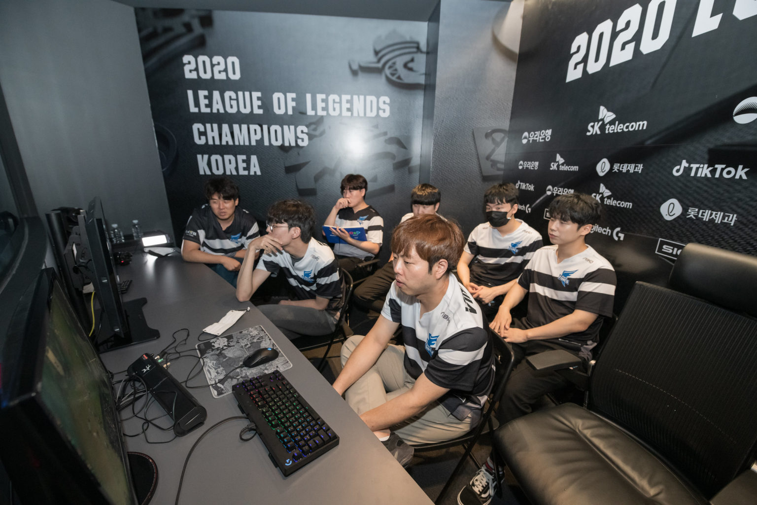Afreeca Freecs moves on from head coach iloveoov - Dot Esports