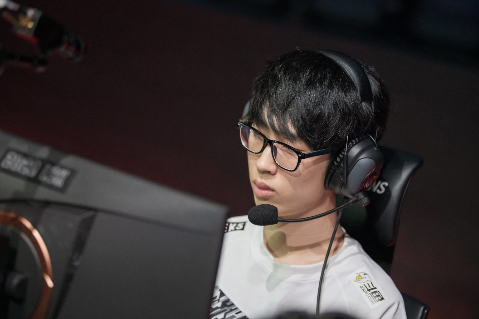 Dove swaps to top lane, joins Liiv SANDBOX - Dot Esports