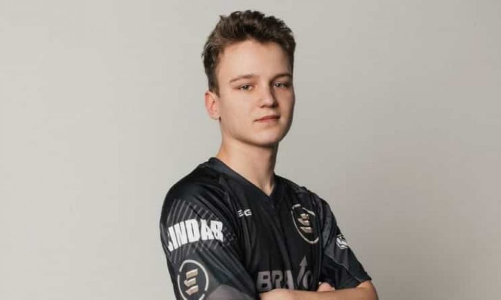 YEKINDAR's CS:GO settings and crosshair - Dot Esports