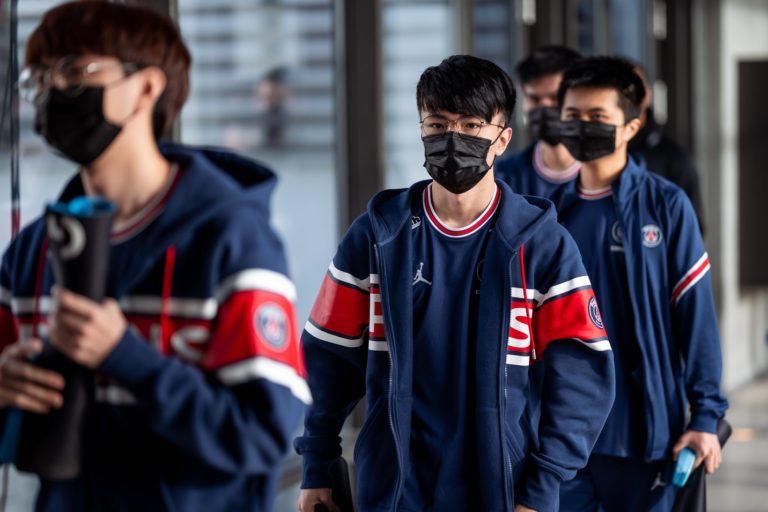 RNG and PSG Talon square off in rematch with Worlds 2021 playoff ...