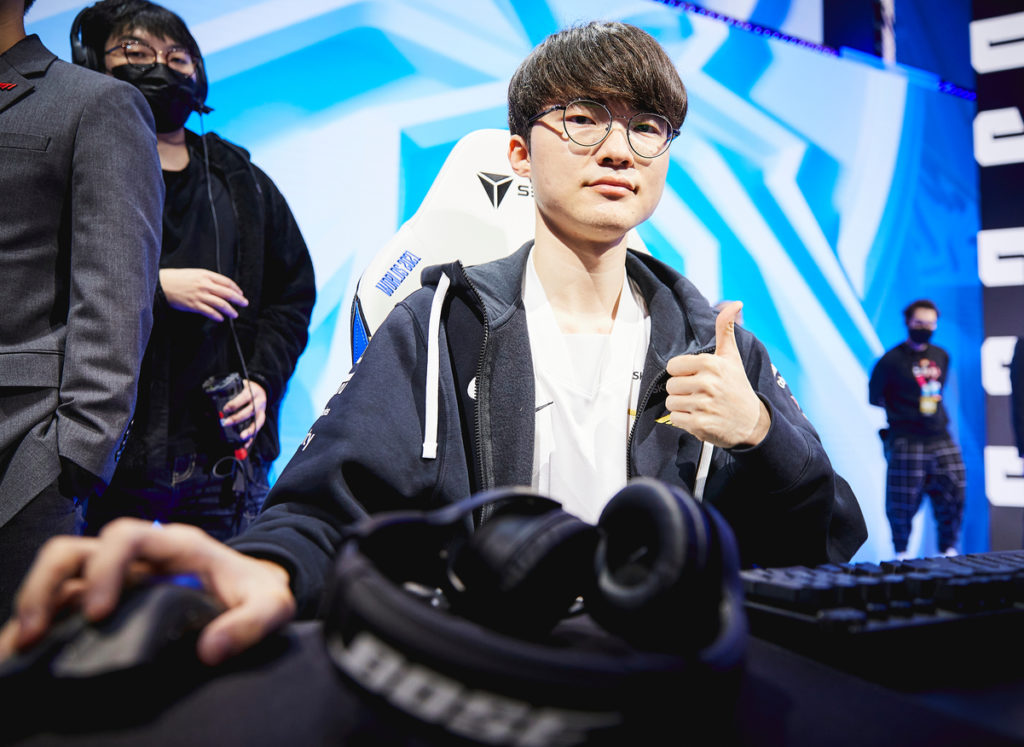 Faker re-signs with T1 - Dot Esports