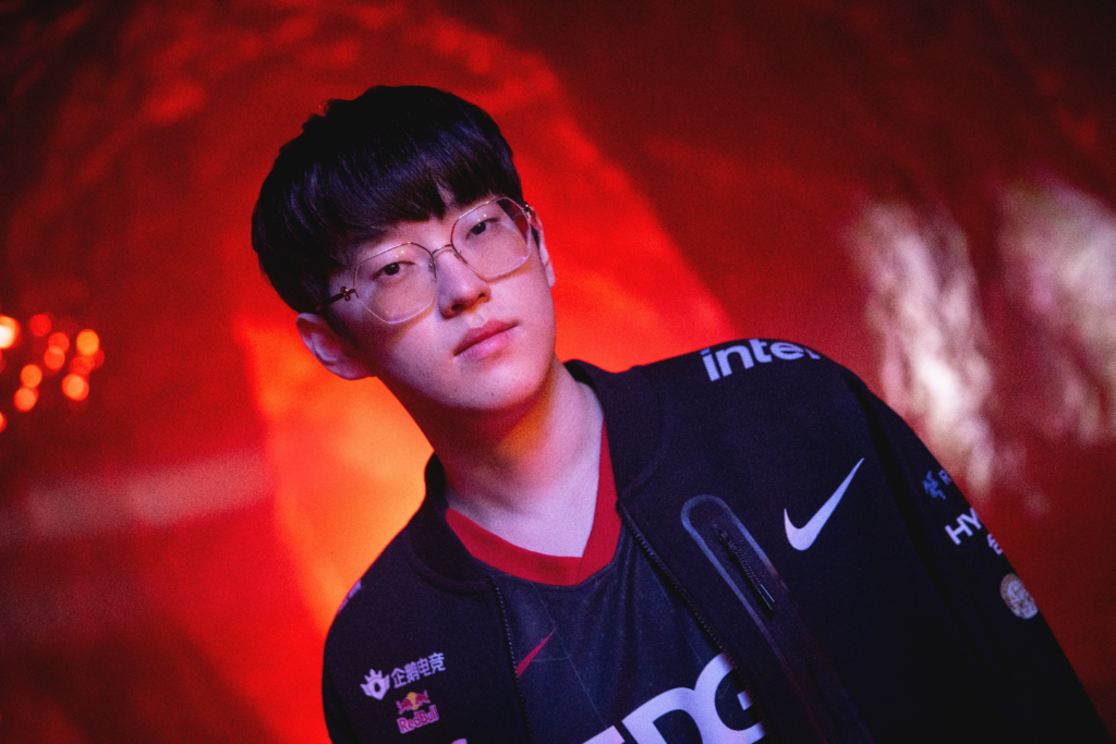 EDward Gaming exorcise their demons, win first World Championship in ...