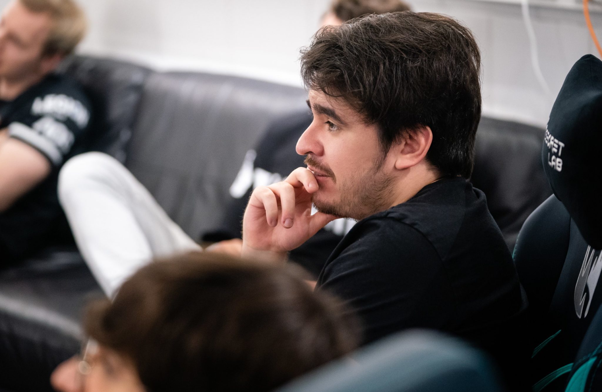 G2 officially parts ways with head League coach GrabbZ, analyst Duffman ...