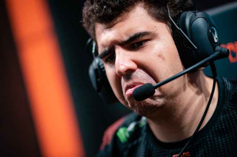 Team Liquid's Bwipo earns kill in dicey tower dive during LCS in-house match - Dot Esports