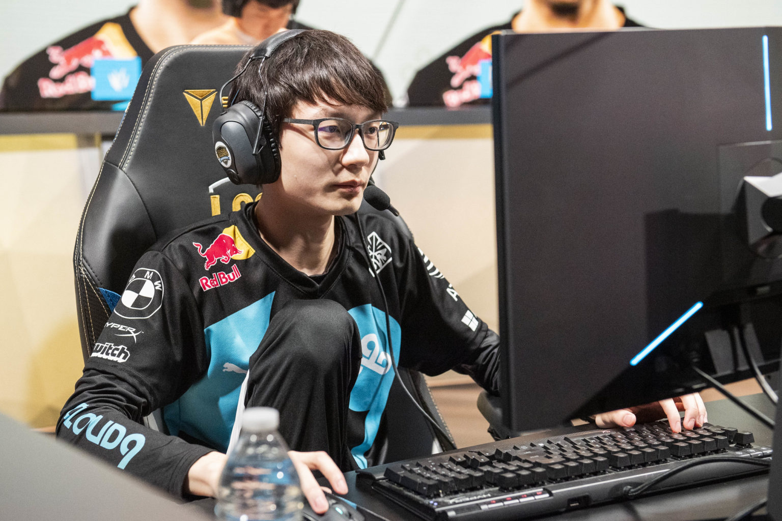 FlyQuest snip through 100T's defenses, cement their first win of 2022 ...