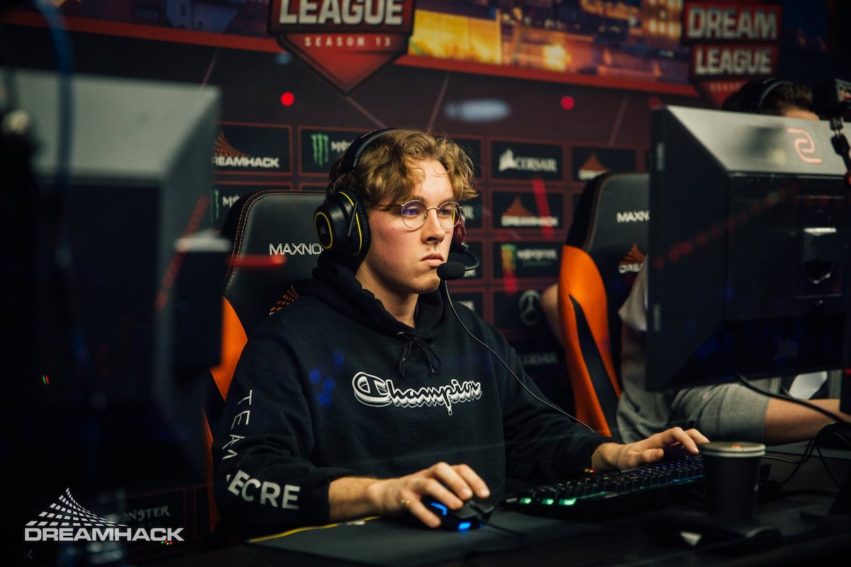 TL, Gladiators advance to upper bracket finals with wins over OG ...