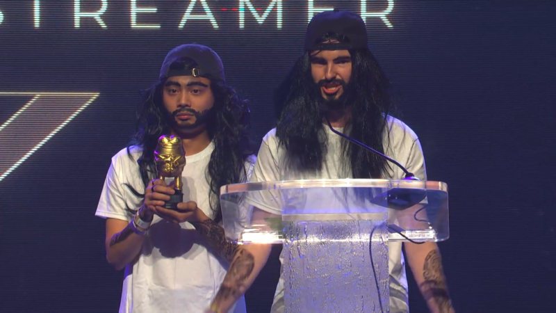 MoistCr1tikal's doppelgangers accept Streamer Award on his behalf - Dot ...