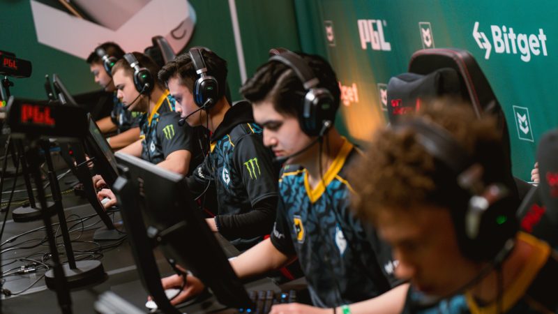 The Blueprint: Evil Geniuses signs Party Astronauts, Carpe Diem to form ...