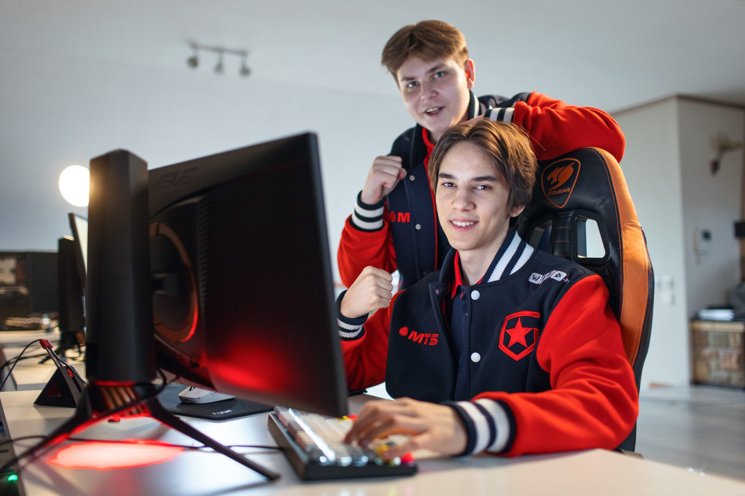 Gambit parts ways with Apex Legends roster - Dot Esports