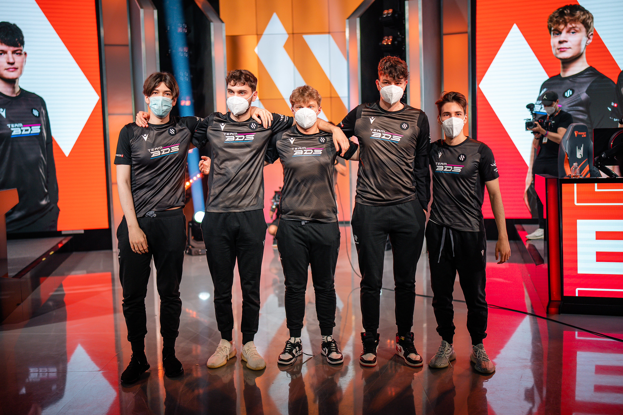 Team BDS upset G2 to win first game of the LEC Summer Split - Dot Esports