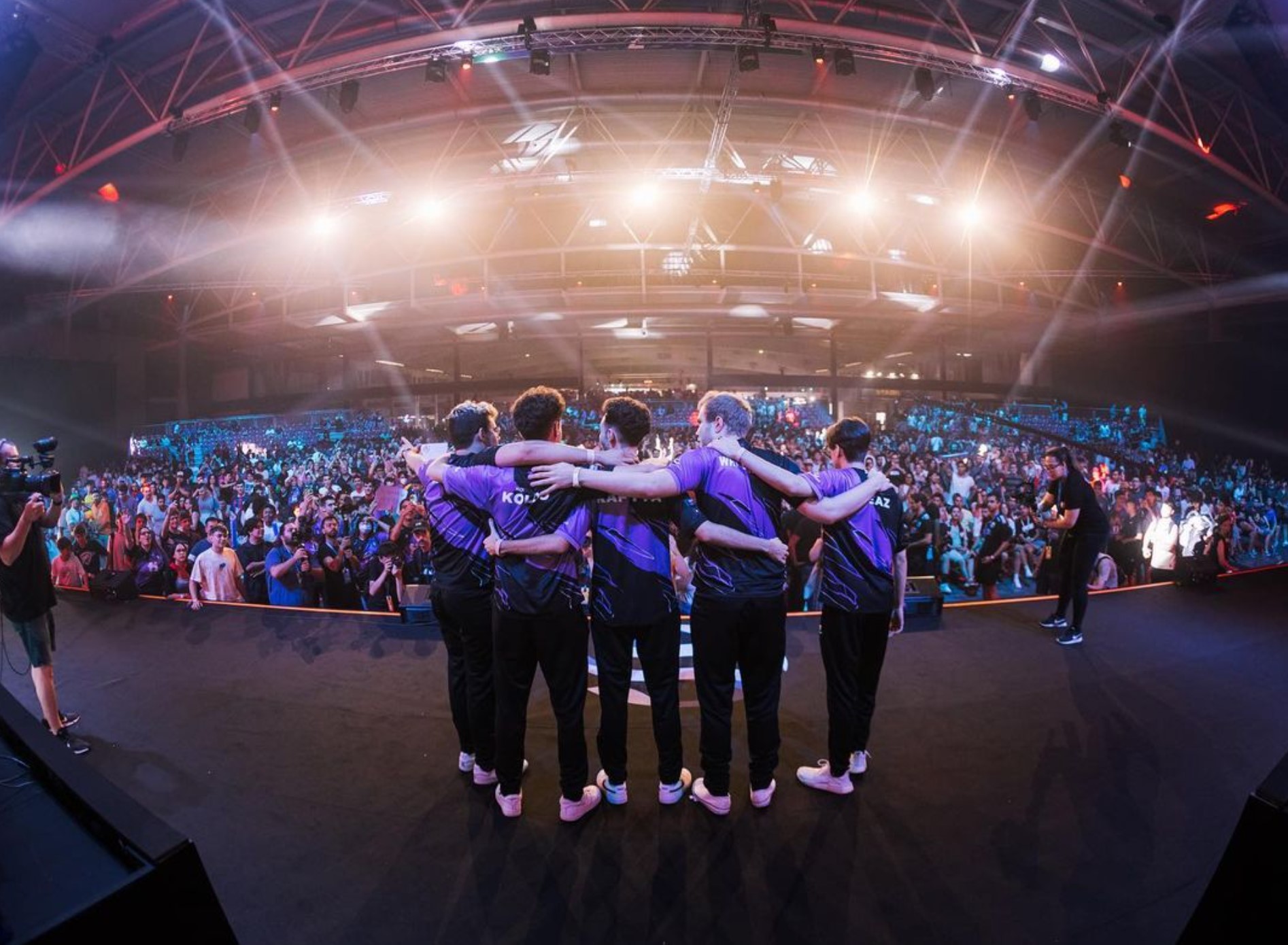 Report: Spanish League powerhouse KOI to merge with Rogue, compete in ...