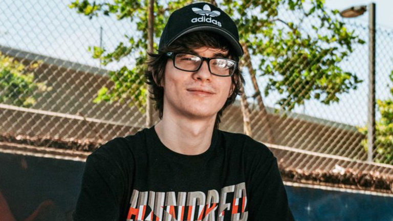 Who is Froste? History, Twitch earnings, age, setup - Dot Esports