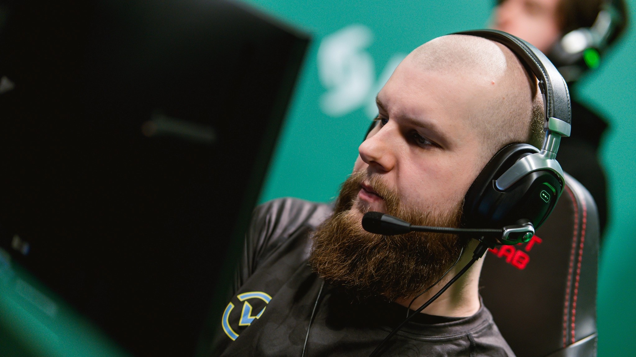 F0rest accidentally pulls off incredible smoke on CS:GO's Mirage - Dot ...