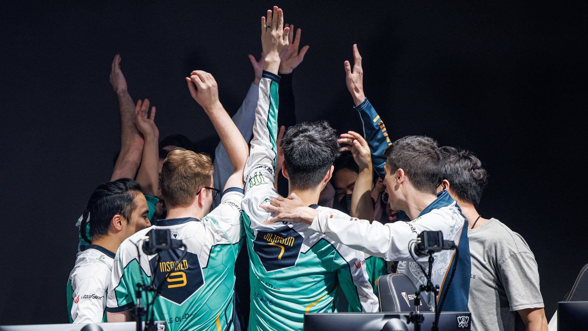 Evil Geniuses stomp at LoL Worlds 2022 finally snaps NA curse against ...