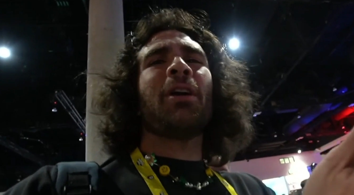 'What's wrong with you': Hasan goes off on fan at TwitchCon for asking ...