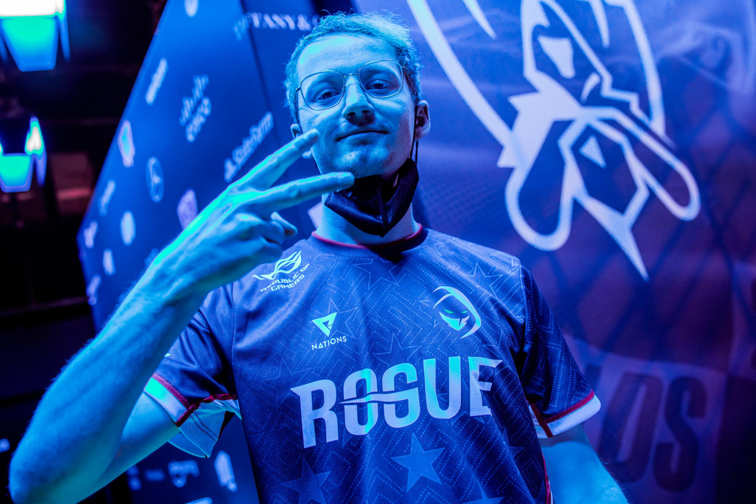 Rogue extend their dominion to the World Championship stage on day 2 of ...