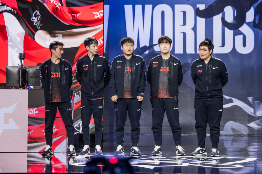 DWG KIA complete LCK's 0-3 performance on day 2 of Worlds 2022 group ...