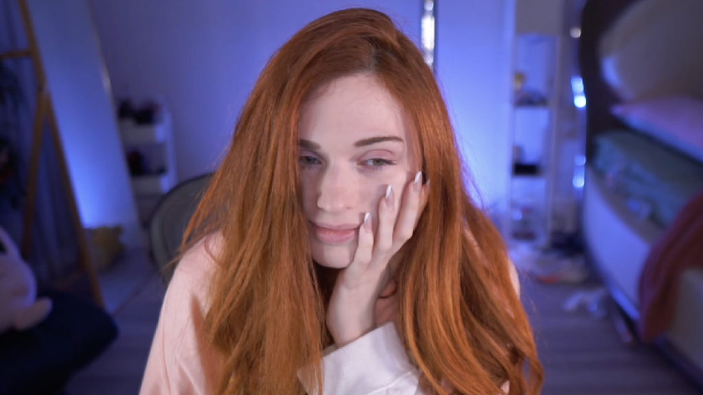 Amouranth confirms indefinite break is from more than just Twitch ...