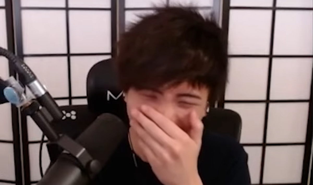 Sykkuno uses sly tactic during Minecraft 1v1 against Kkatamina: 'You're ...