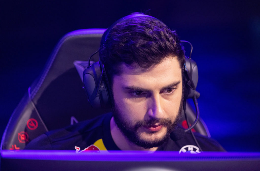 Heretics benches lowel days after mixwell 'reunion,' raising questions ...