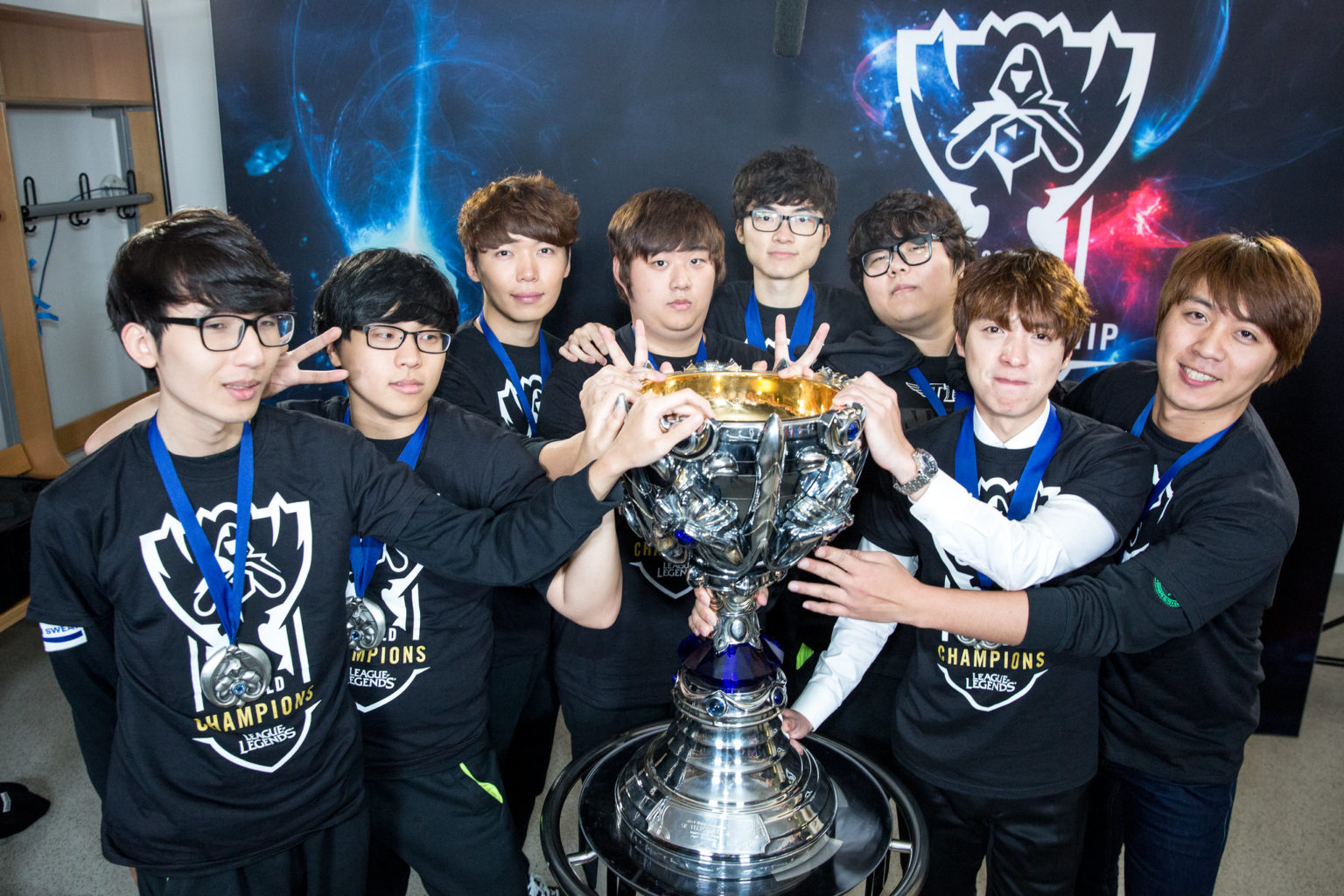 A breakdown of Faker's history at the League World Championship - Dot ...