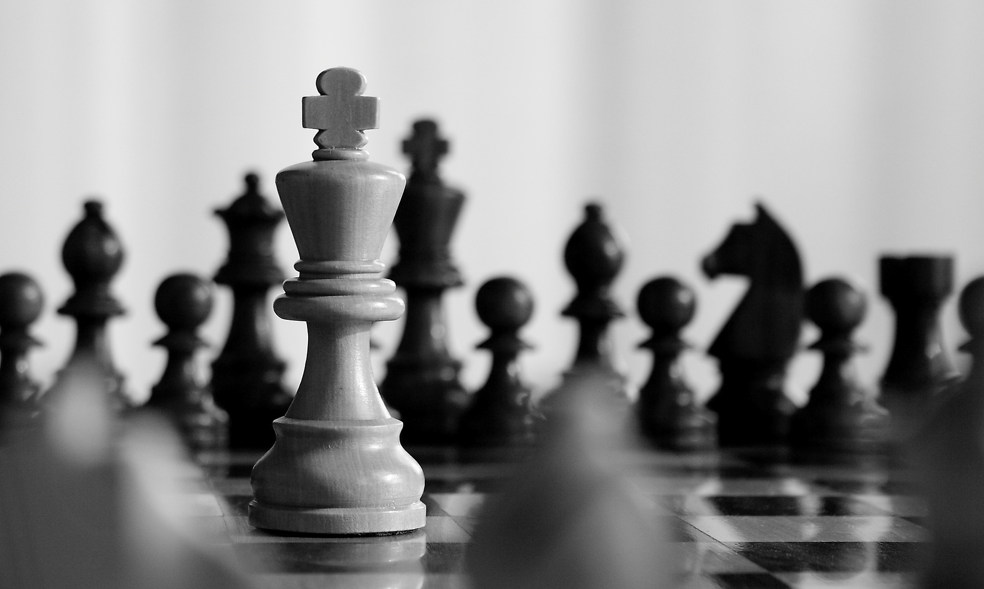 What is the Bongcloud Attack in chess? - Dot Esports